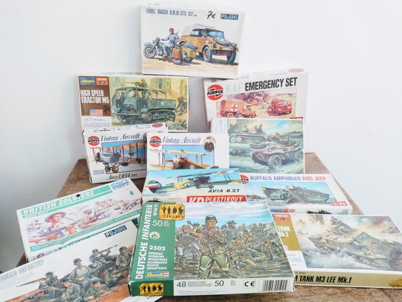 Vintage Model Kit Collectors A Collection Of Retro Airfix Style Model