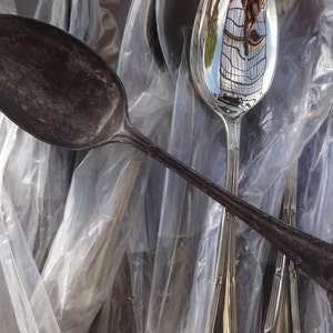 Vintage English Sheffield Made Unfinished Reed & Ribbon Large Dinner ...