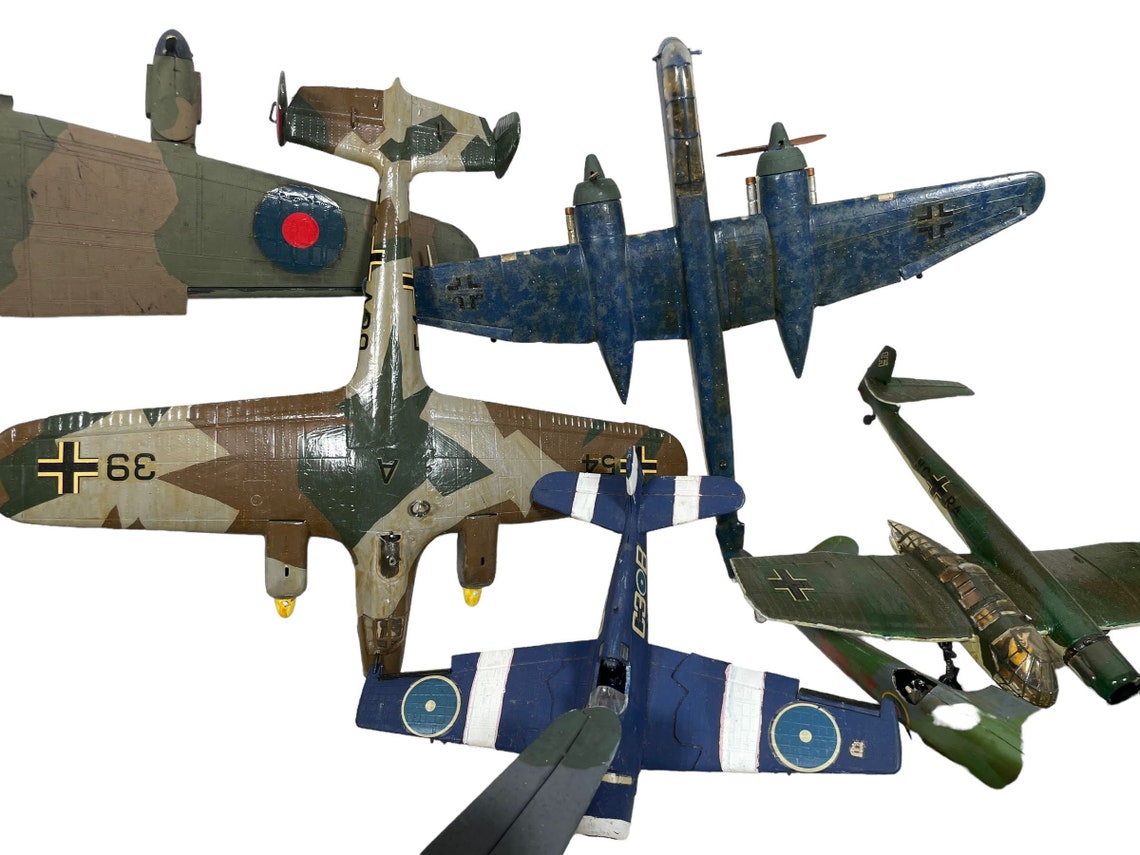 Vintage Model Aeroplane Built Kits Kit Figurine Plastic Collection Job ...