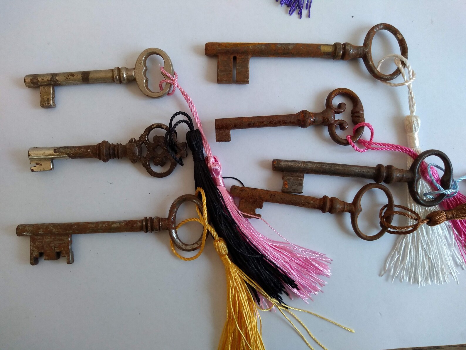 Vintage Antique French Rusty Key & Tassel Lock Skeleton Châteaux Castle ...