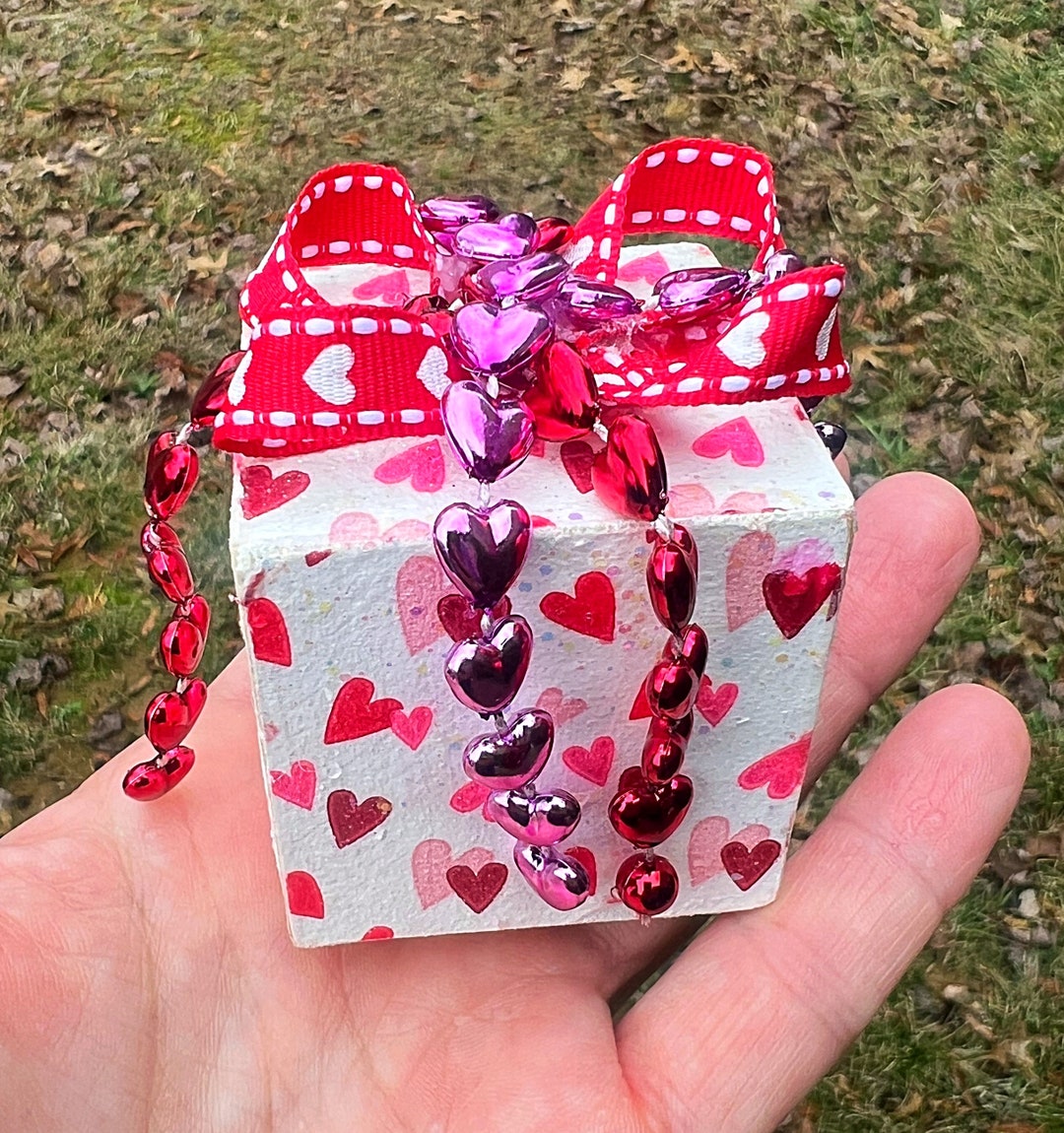 Valentine’s Day Hearts Mini Present for Tier Tray - Etsy