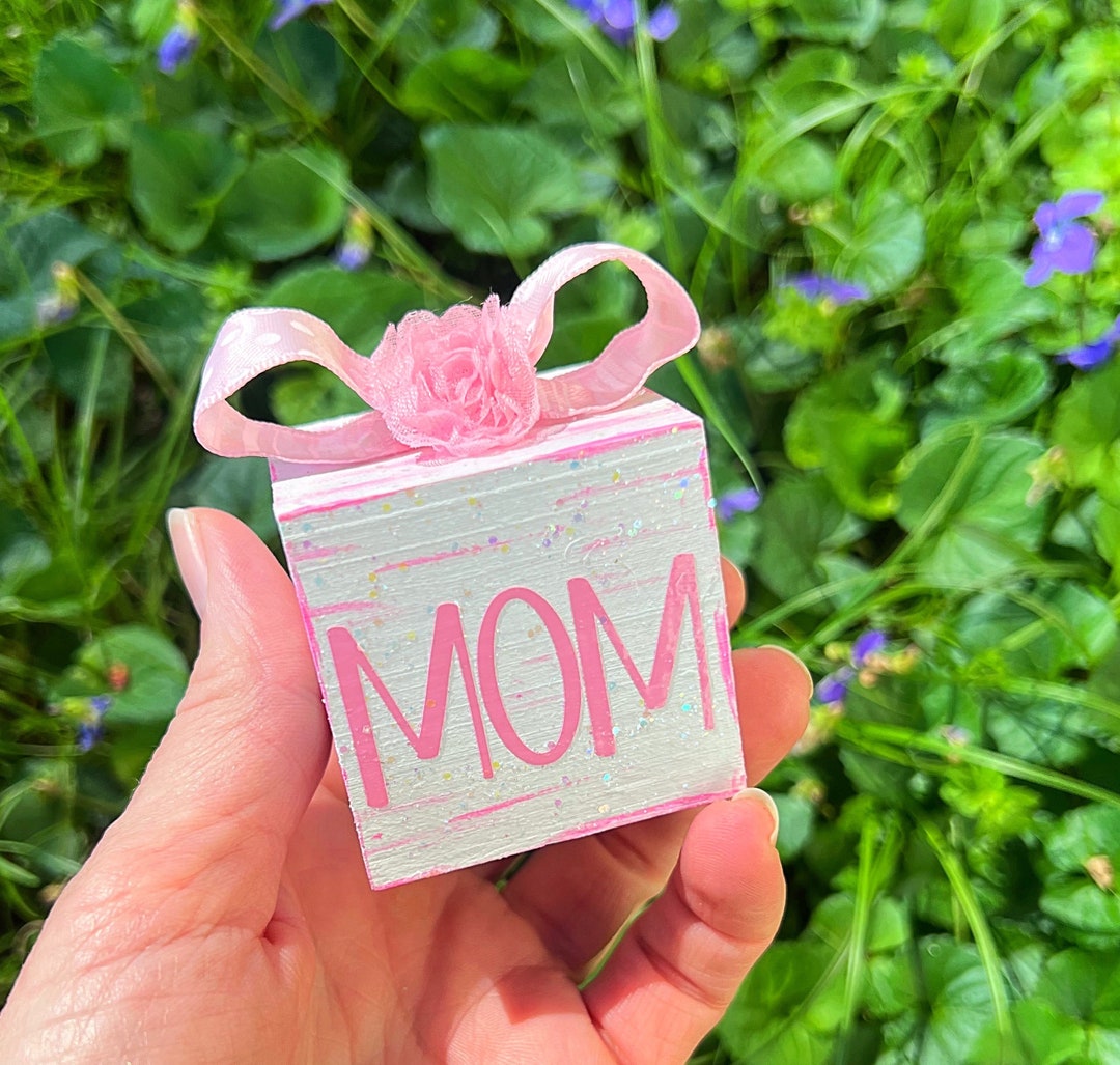 Mothers Day Mom Mini Present for Tier Tray - Etsy