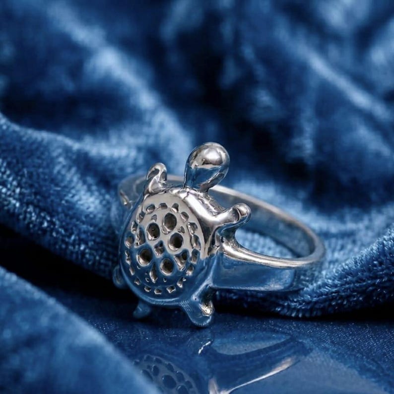 Sterling Silver Turtle Ring, Dainty Sea Turtle Animal Band, Minimalist ...