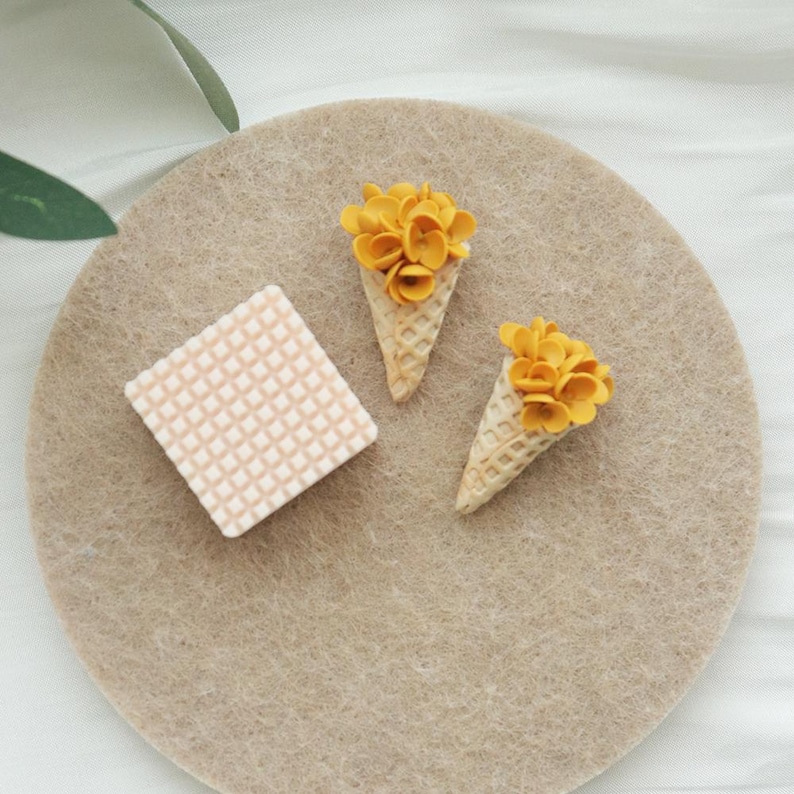 Waffle Cone Texture Mold: Grid Pattern Polymer Clay Stamp - Etsy