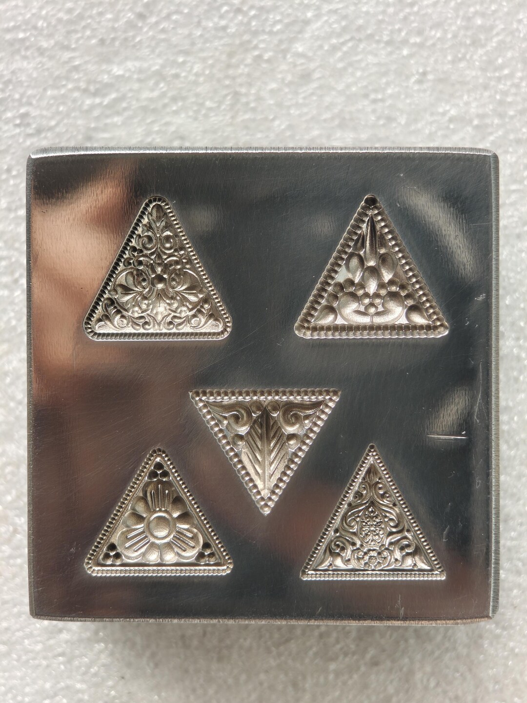 5-in-1 Triangle Impression Die | Jewelry Embossing Tool - Etsy