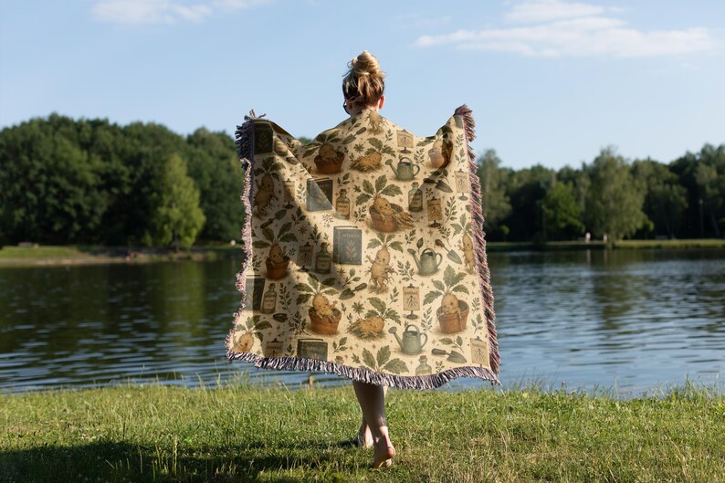 Mandrake Root Woven Blanket, Herbology Plant and Book Cotton Throw ...