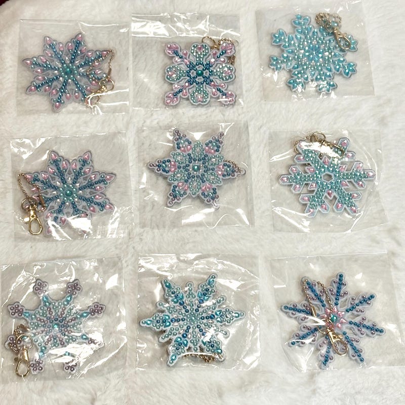 Snowflake Keychain - Etsy