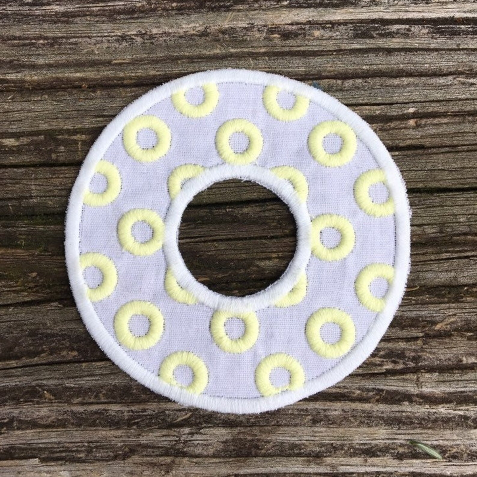 Fishman Infinity Donut Handmade Iron on Patches, Glaze On, Kasvot Vaxt ...