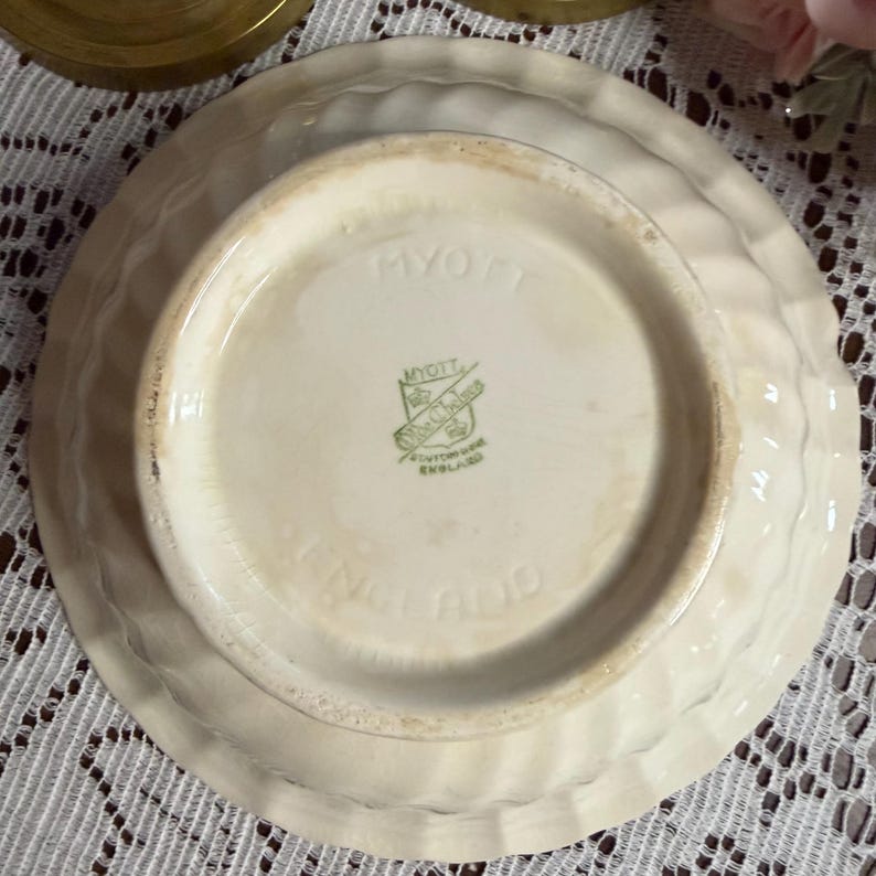 Vintage Myott England Covered Vegetable Bowl Tureen Ivory Ironstone ...