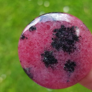 35mm Rhodonite Pink Cabochon Round 82ct 35mm Round by 5.5mm - Etsy UK