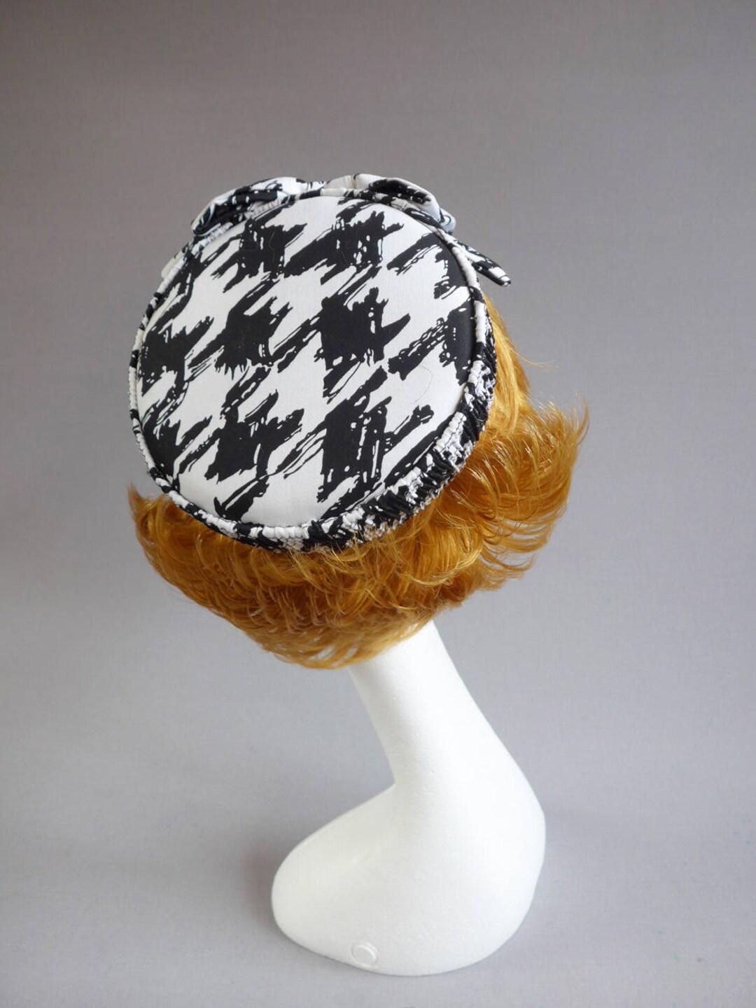 Dutch Design Buckram Base Covered With Black and White Houndstooth ...