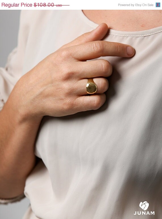 Gold Signet Ring Modern Signet Pinky Ring Handmade 18 | Etsy