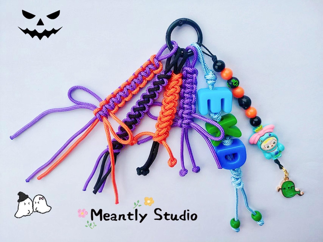 Halloween Paracord Keychain: Custom Name, Labubu Charm, Spooky Bag ...