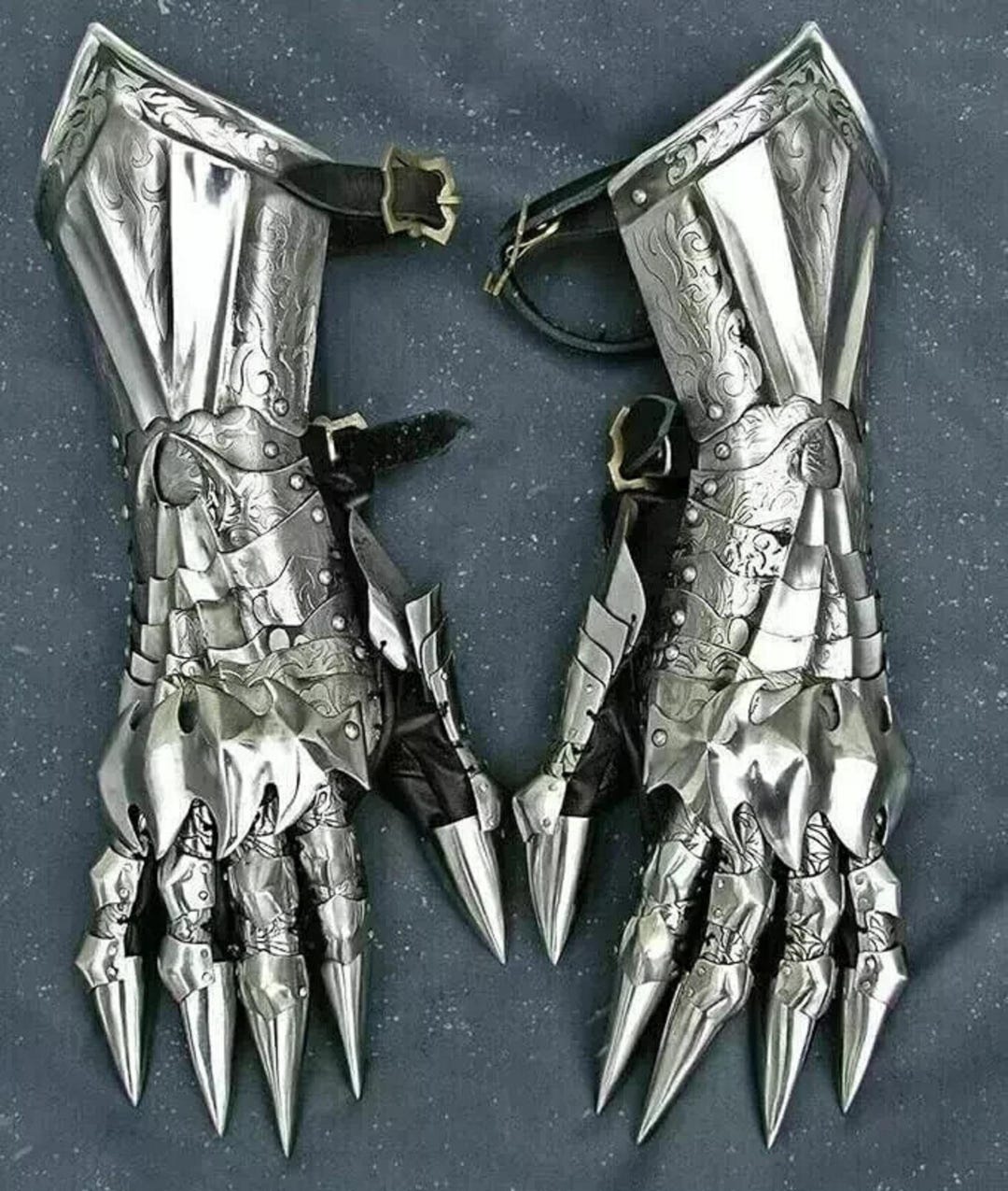 Medieval Steel Armored Gauntlets | Handmade Knight Gloves With Sharp ...