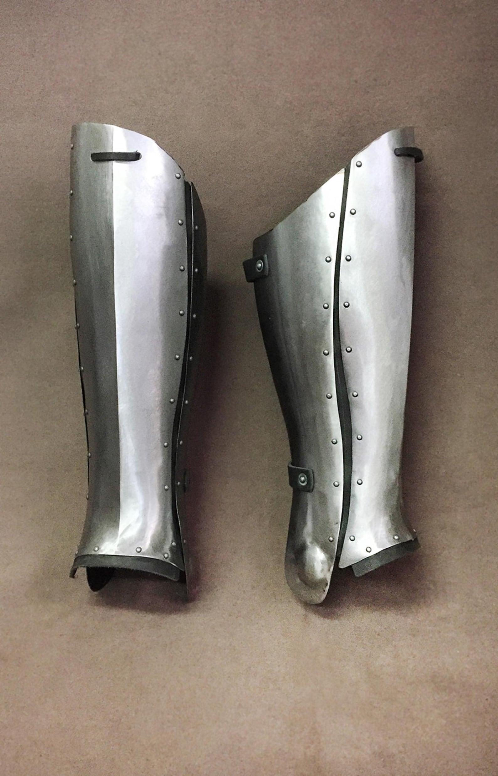 Medieval Knight Leg Greaves Armor | Handmade Steel 16th Century Warrior ...