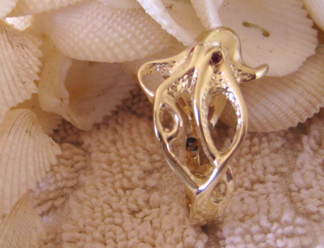 14kt Yellow Gold "octopus" Ring W/ruby "eyes" - Etsy