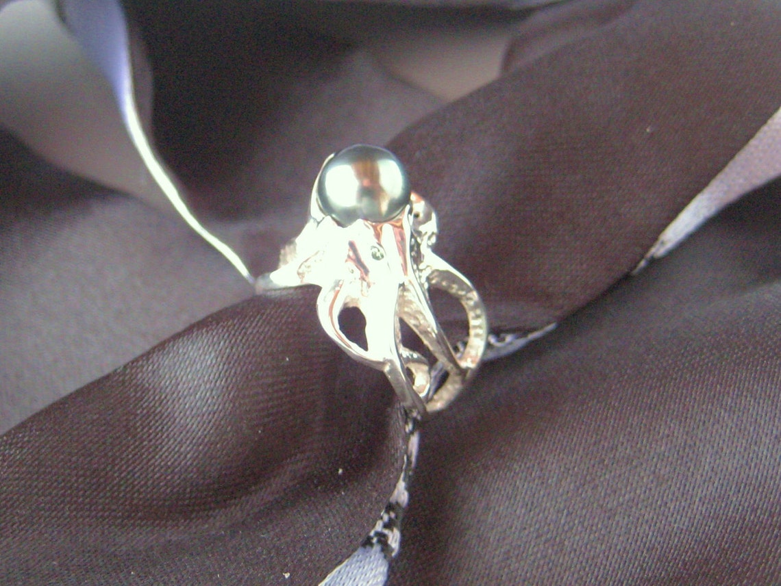 An "octopus" Ring in Sterling Silver W/tahitian Black Pearl Body and ...