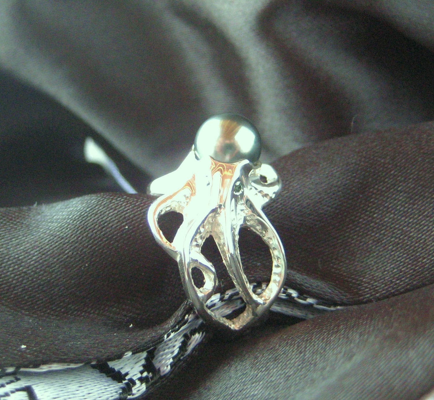 An "octopus" Ring in Sterling Silver W/tahitian Black Pearl Body and ...