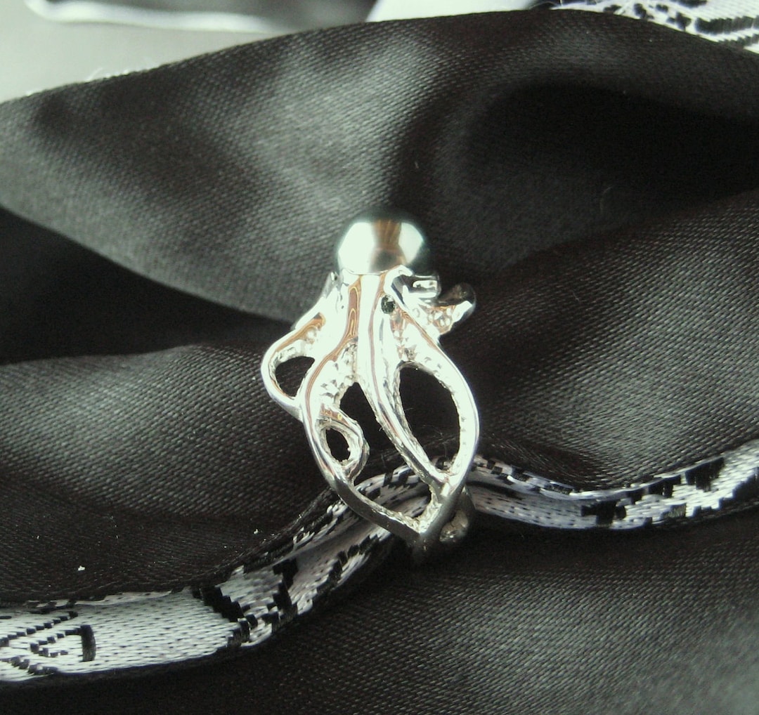 An "octopus" Ring in Sterling Silver W/tahitian Black Pearl Body and ...