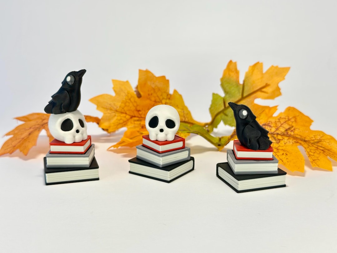 Gothic Kawaii Book Stack Clicker: 3D Printed Skull Raven Desk Toy - Etsy