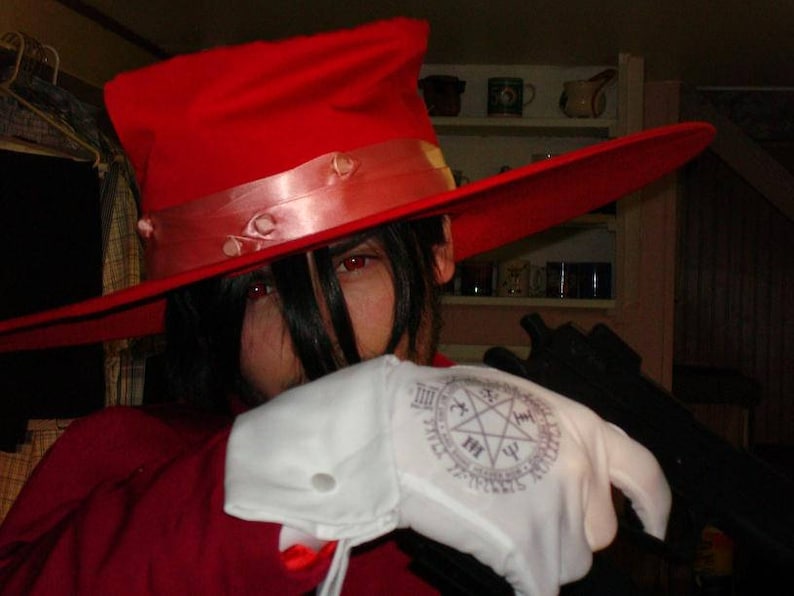 White Gloves for Your Hellsing Cosplay. Alucard, Alexander Anderson ...