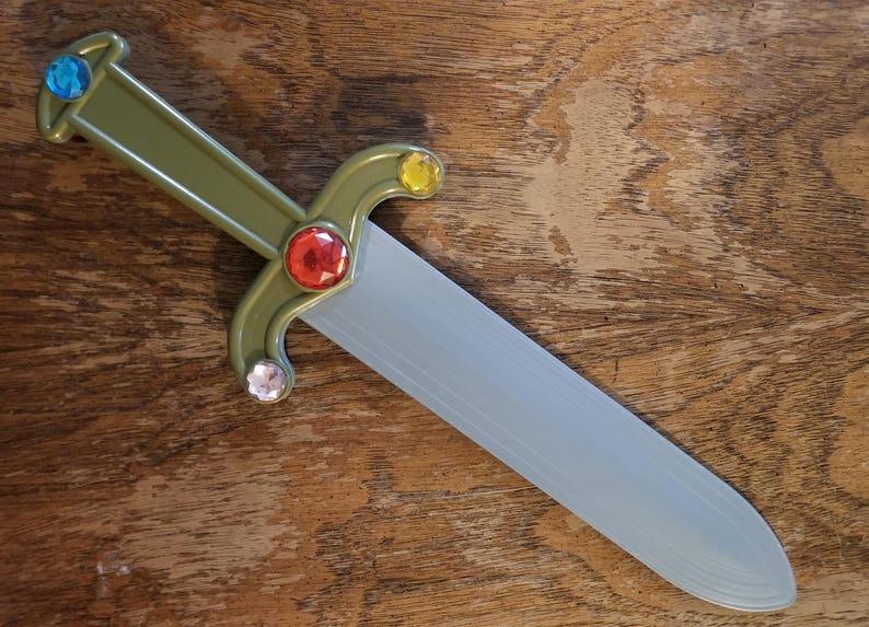 Peter Pan Dagger 14" Plastic Toy Knife With Sheath and Belt for Your ...