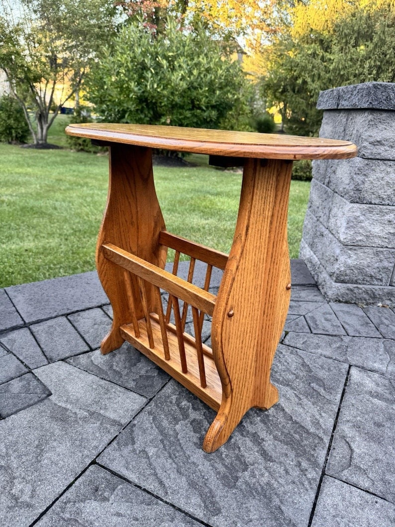 Vintage Table Oval Solid Oak Wood Magazine Rack End/side or Lamp Table ...