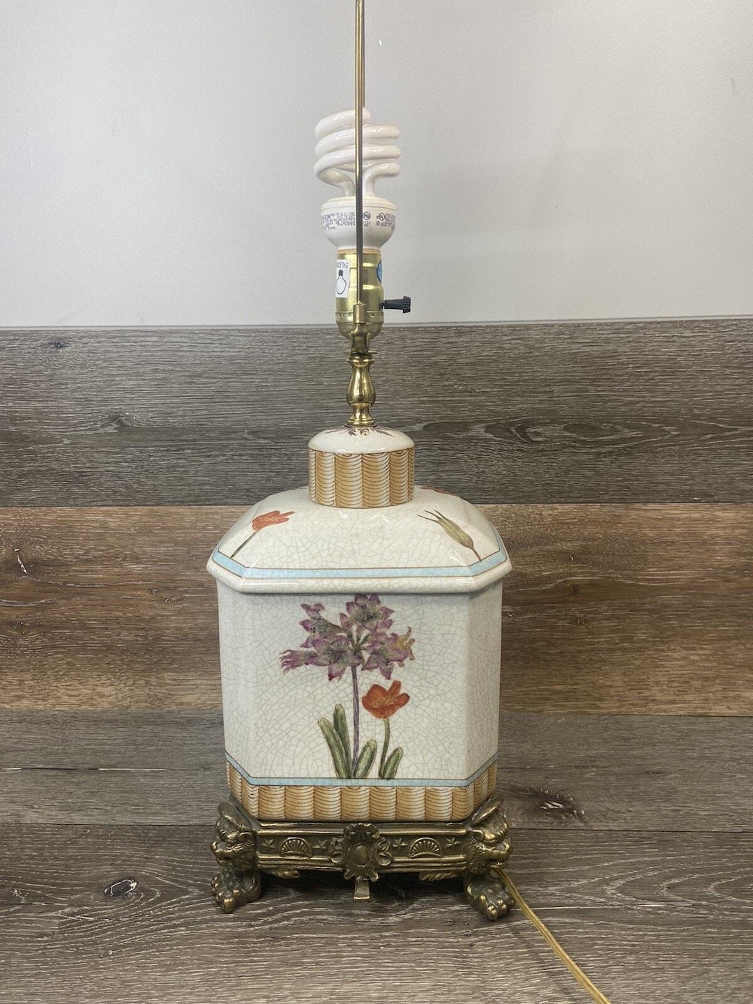 Vintage Wong Lee 1895 Brass Footed Lion Head Porcelain Table Lamp 26 ...
