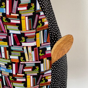 Library Books Full Apron-librarian-teacher-appliqué Pocket-washable ...
