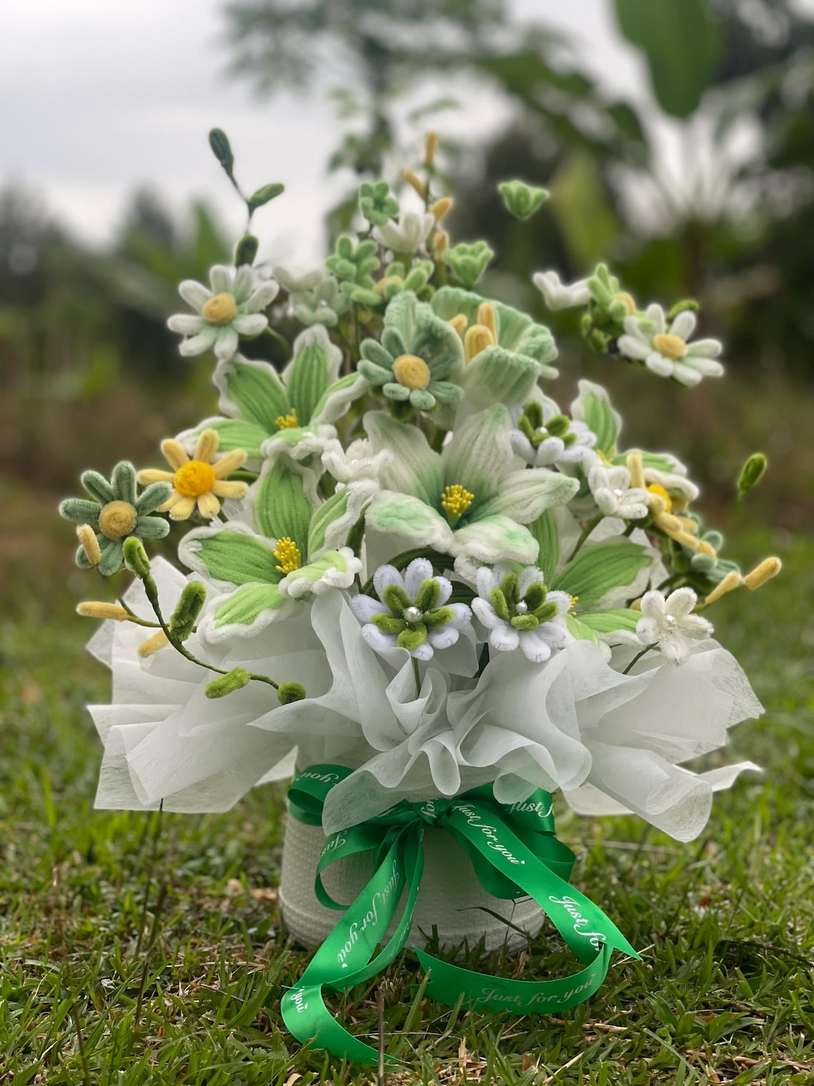 Handmade Velvet Wire Daisy Bouquet - Green, White & Yellow Floral ...