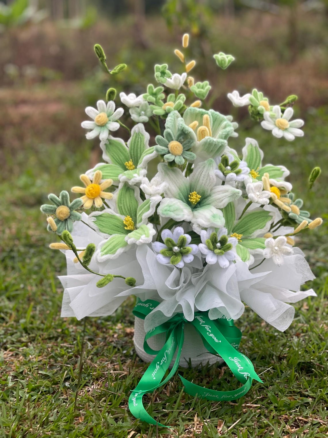 Handmade Velvet Wire Daisy Bouquet - Green, White & Yellow Floral ...