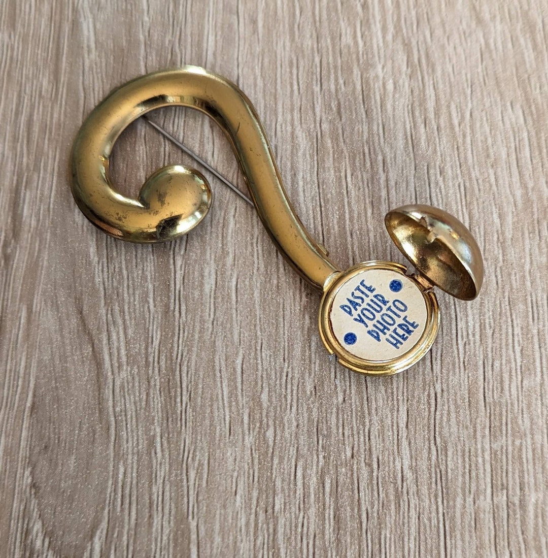 Who Do I Love Photo Locket Question Mark Brooch - Etsy