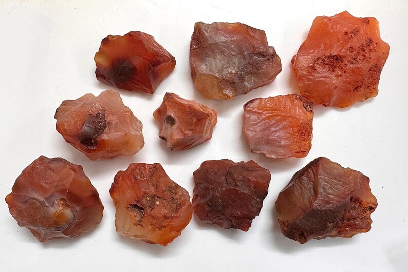Surowe kryształy - surowy kamień karneolowy - geody skalne - kryształy ...