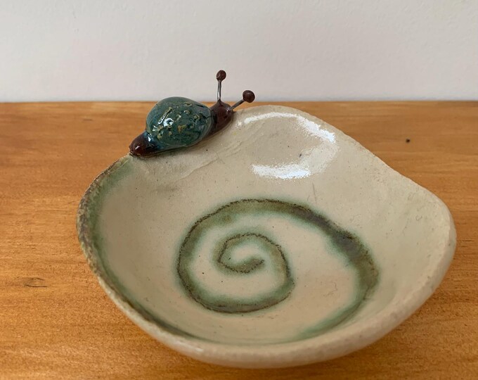 Snail on a Bird Bath - Etsy