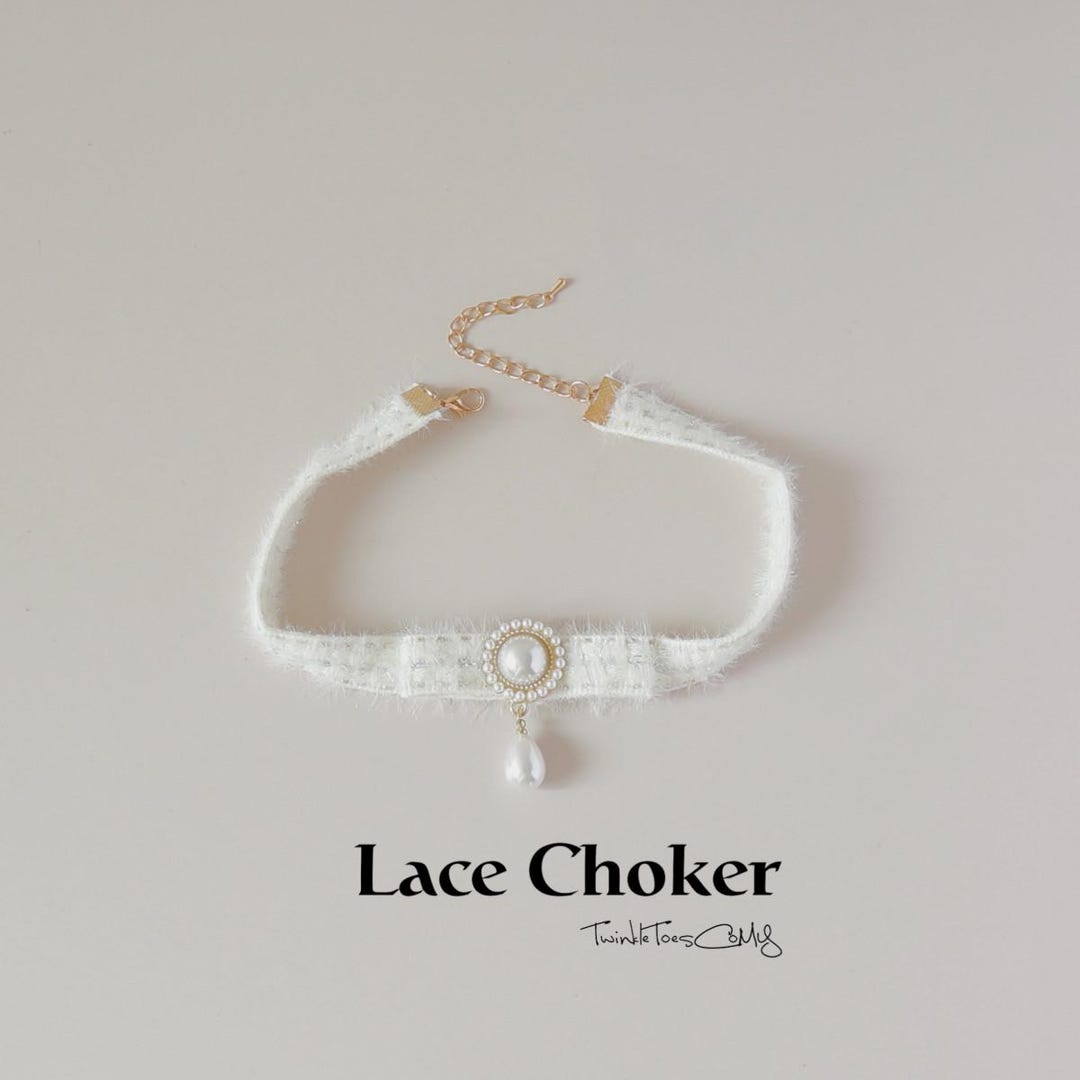Fluffy Choker Necklace - Plush Faux Fur Collar, Vintage-inspired White ...