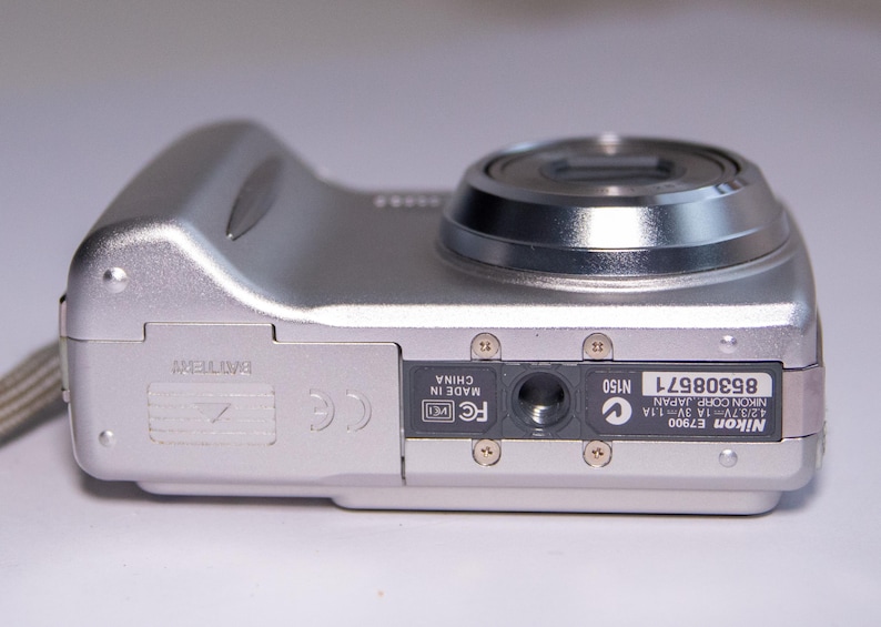 Nikon COOLPIX 7900 Digital Camera 7.1MP | 3x Optical Zoom | Tested ...