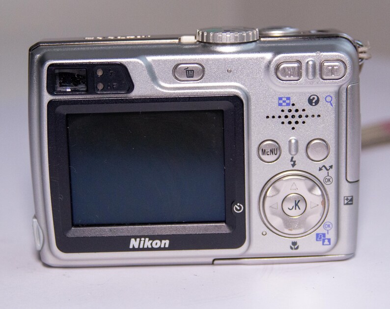 Nikon COOLPIX 7900 Digital Camera 7.1MP | 3x Optical Zoom | Tested ...