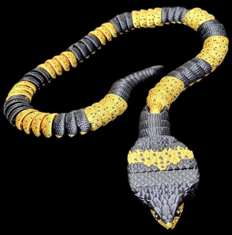 Articulated Cobra Snake – Multicolor Silk PLA | Poseable 3D Printed ...