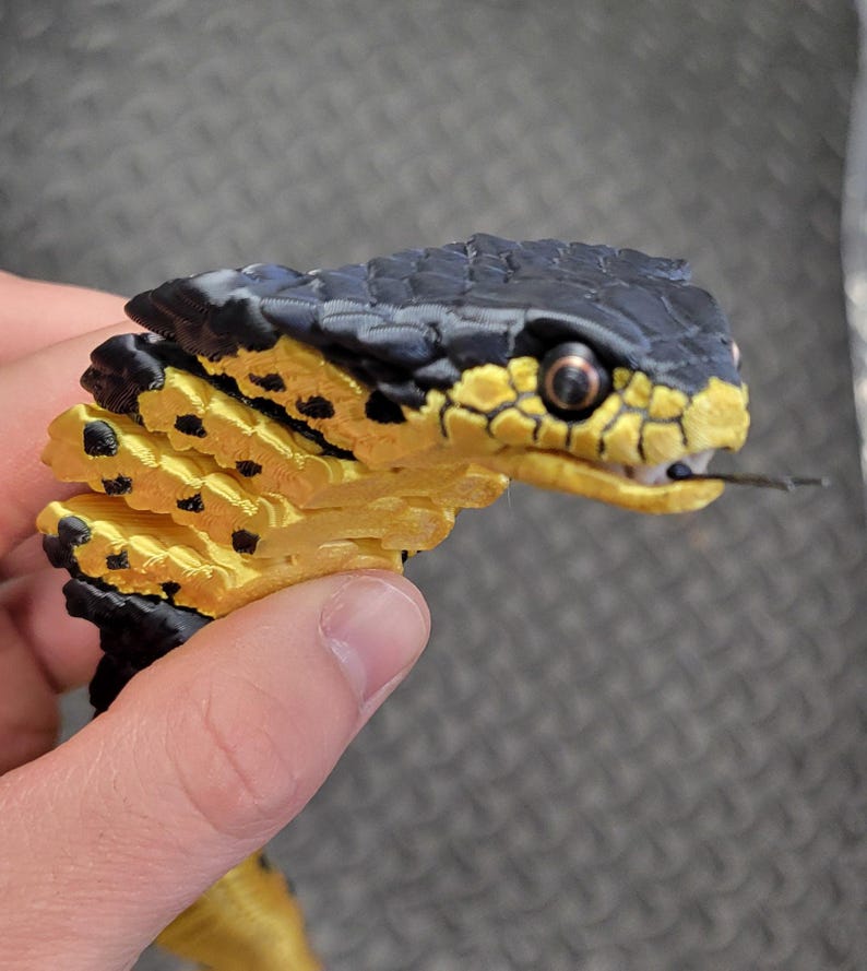 Articulated Cobra Snake – Multicolor Silk PLA | Poseable 3D Printed ...