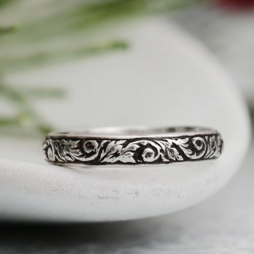 Hand Engraved Silver Wedding Band - Etsy