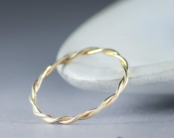 Twisted Wedding Band - Etsy