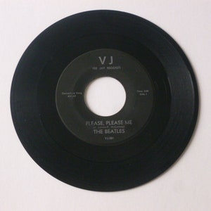 The Beatles Please, Please Me 7 45rpm Record VJ-581 black Label Vee Jay ...