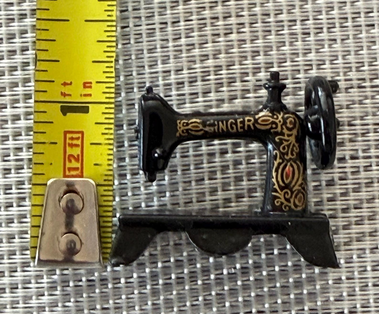 Vintage Singer "sewhandy" Model 20 Child's Toy Sewing Machine ...