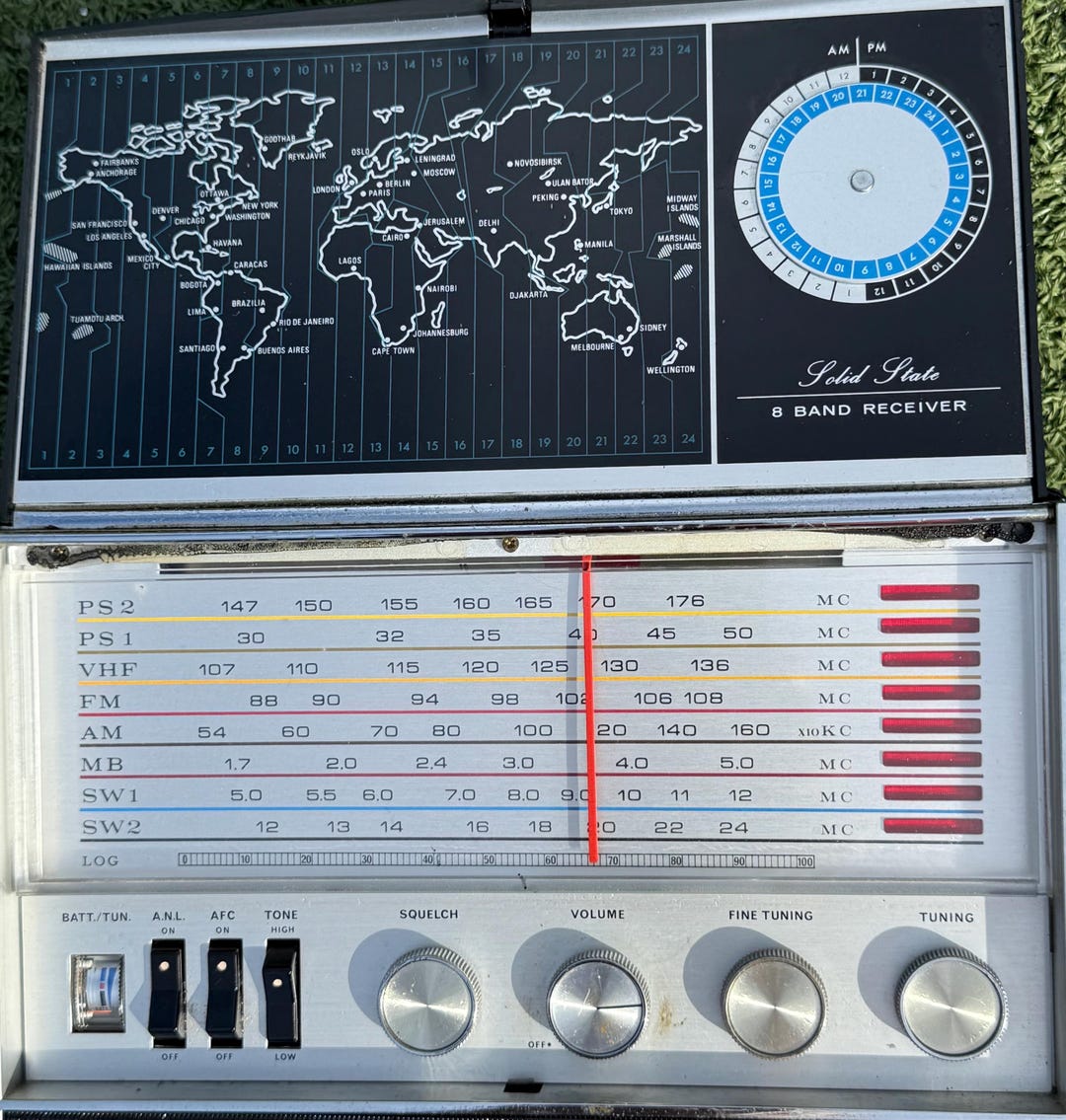Aircastle Solid State Eight Band World Receiver – Mid-century Global ...