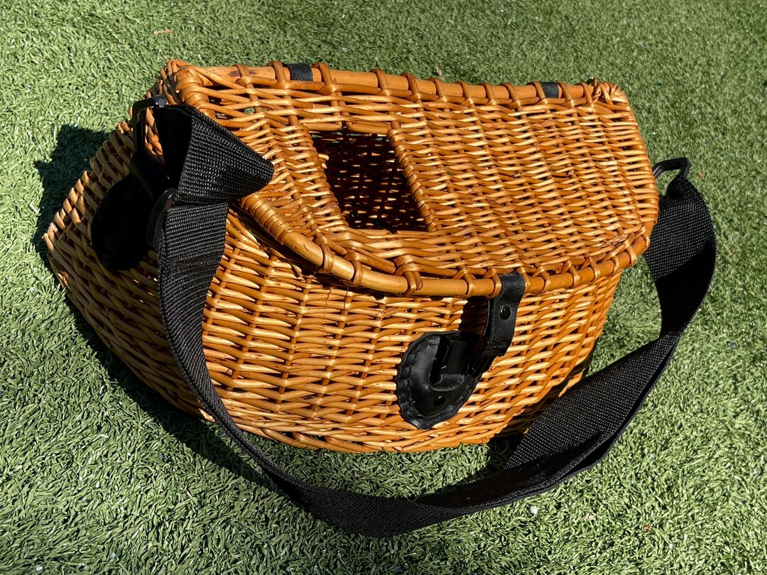 Vintage Wicker Fishing Creel Basket With Strap – 16” Trout Fly Fishing ...