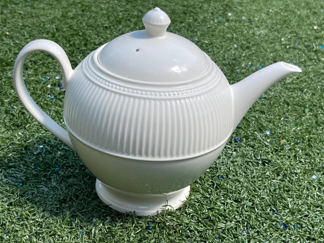 Wedgwood Windsor White Porcelain Teapot – 10 Inch Made in England - Etsy
