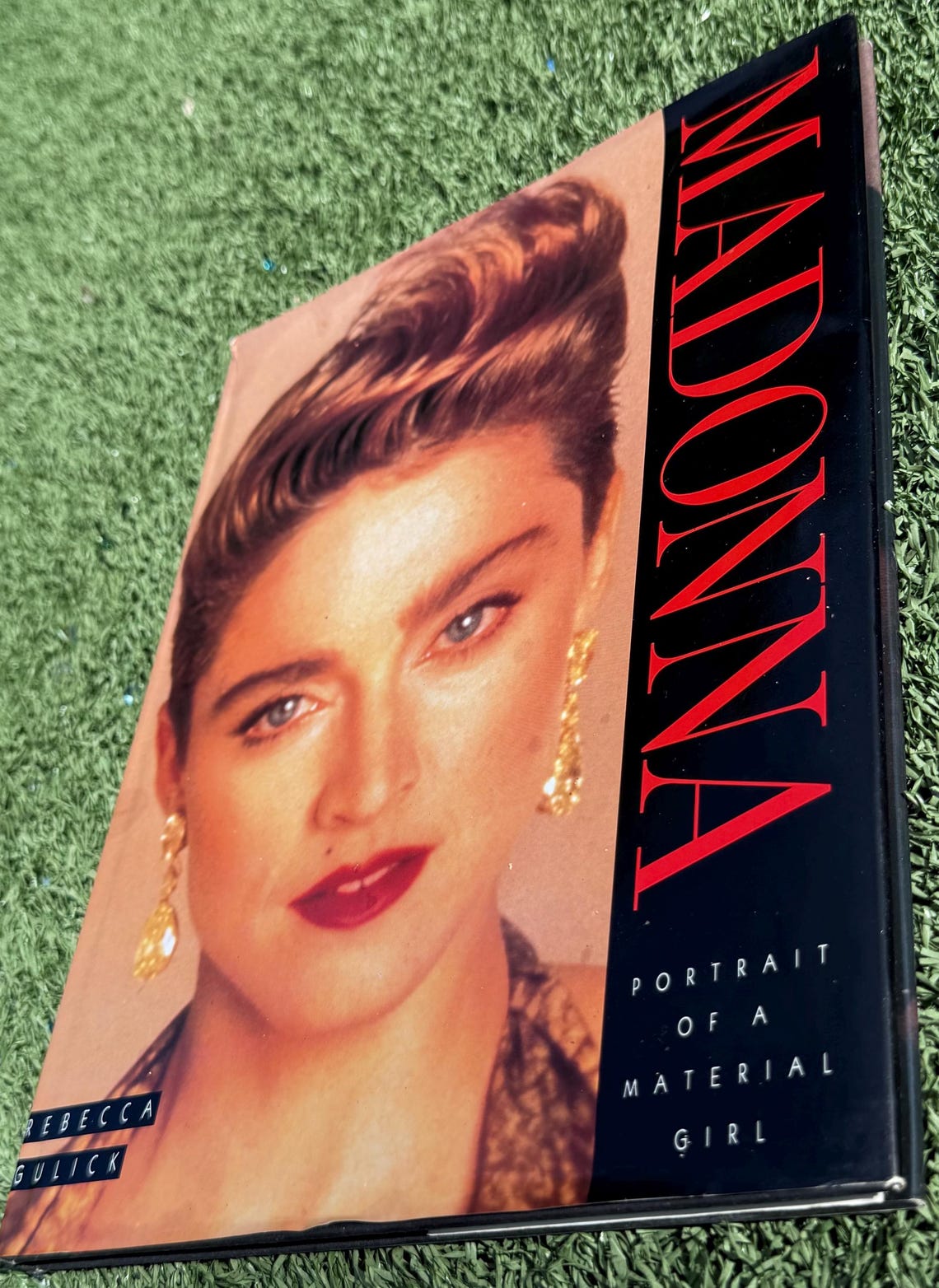 Madonna – Large Photo Book – Iconic Glam Portraits – Like New Coffee ...