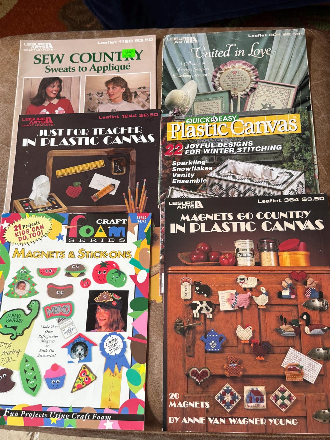 Lot of 14 Vintage Craft Pattern Leaflets | Cross Stitch, Plastic Canvas ...
