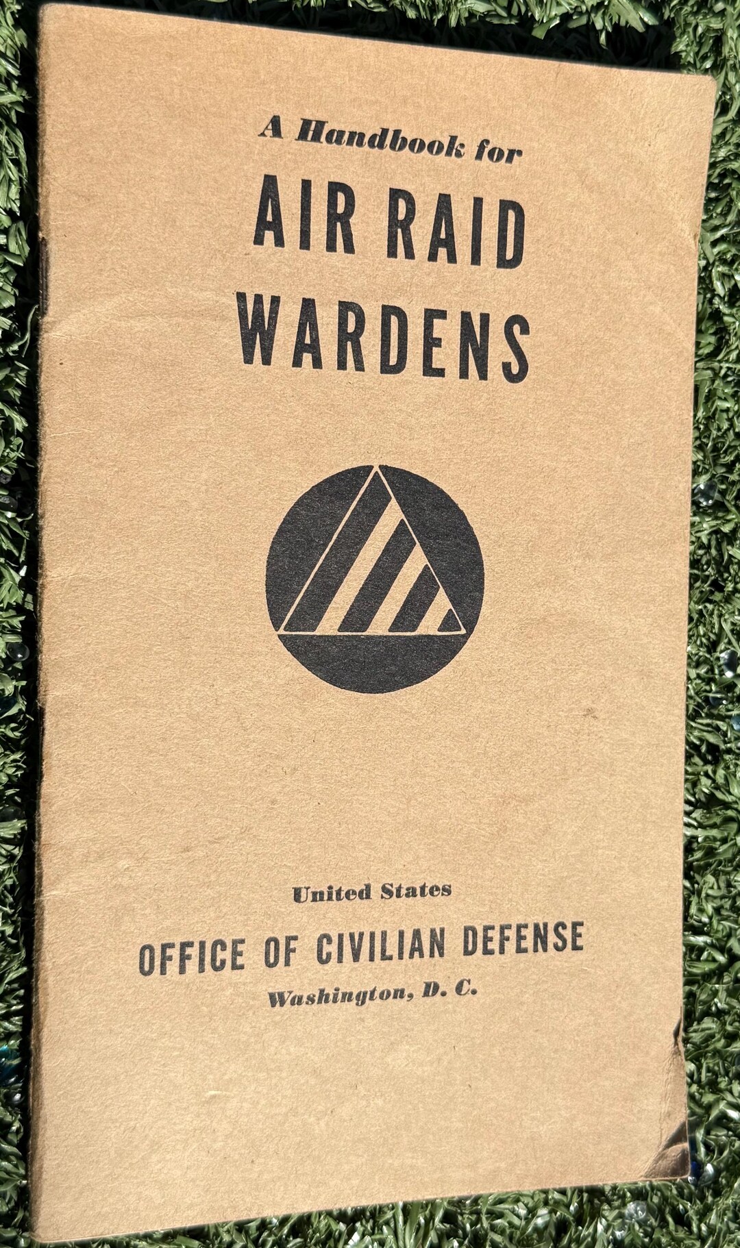 1941 Air Raid Wardens Handbook • Office of Civilian Defense • WWII ...