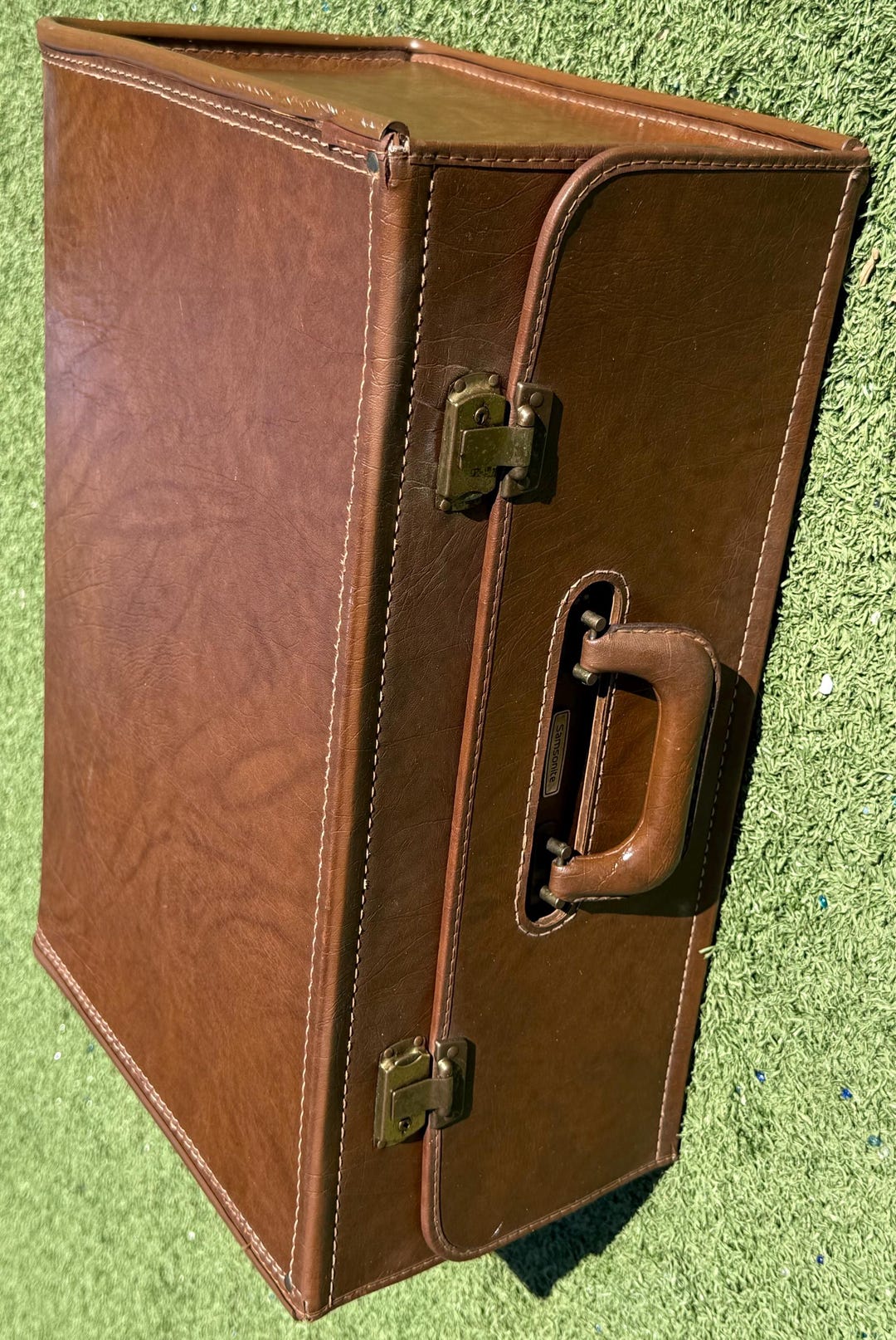 Vintage Samsonite Brown Hard Shell Train Case Suitcase Attache 21 Inch ...